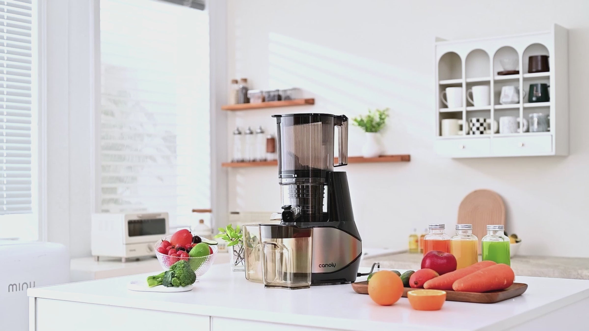 Canoly C09 Slow Juicer Machines Hands-Free Cold Press Juicer Easy Clean